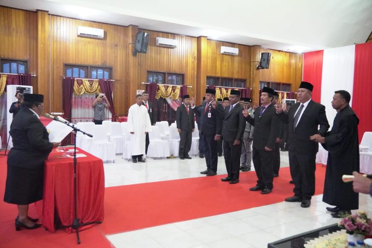 7 Pejabat Eselon II Papua Tengah Dilantik, Ini Pesan Pj Gubernur Ribka ...